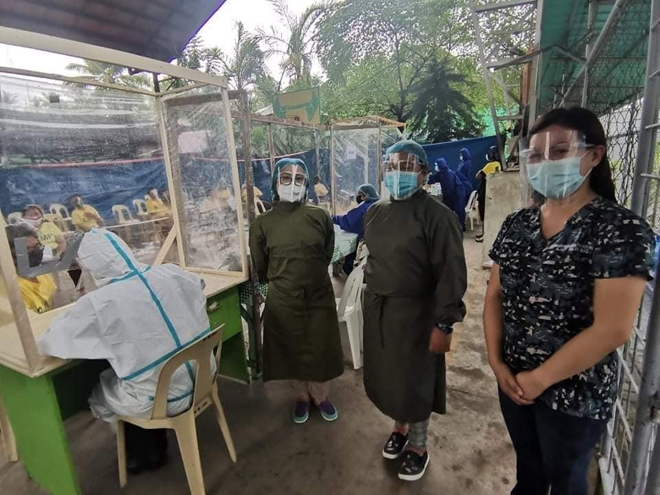 PH sets face shields use for high-risk activities