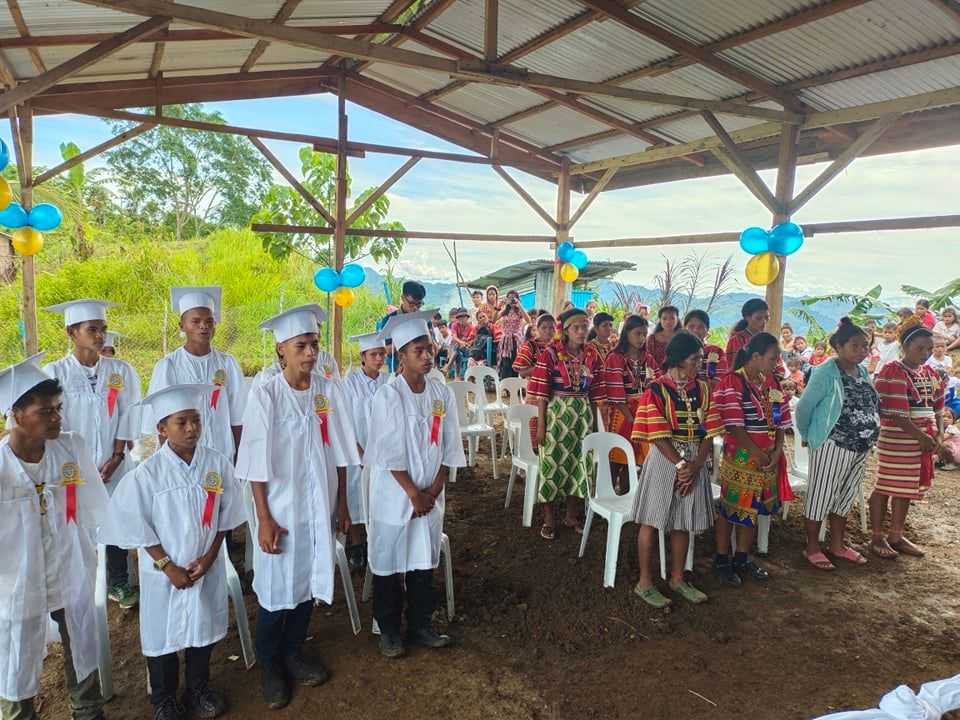 IP students in Last Mile School shine in white graduation clothes ...