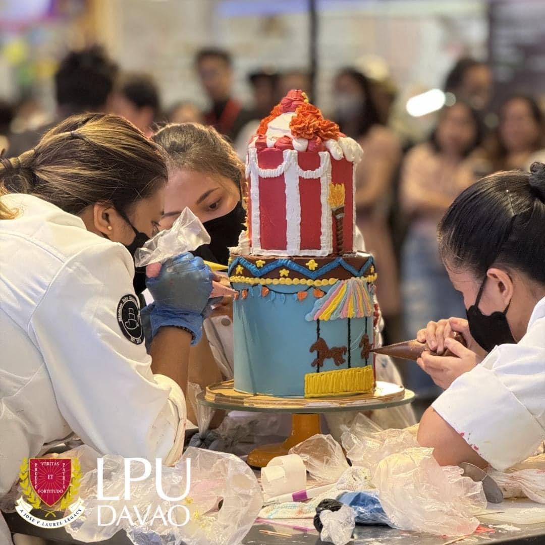 LPU bags the crown in Cake Fiesta Manila 2023