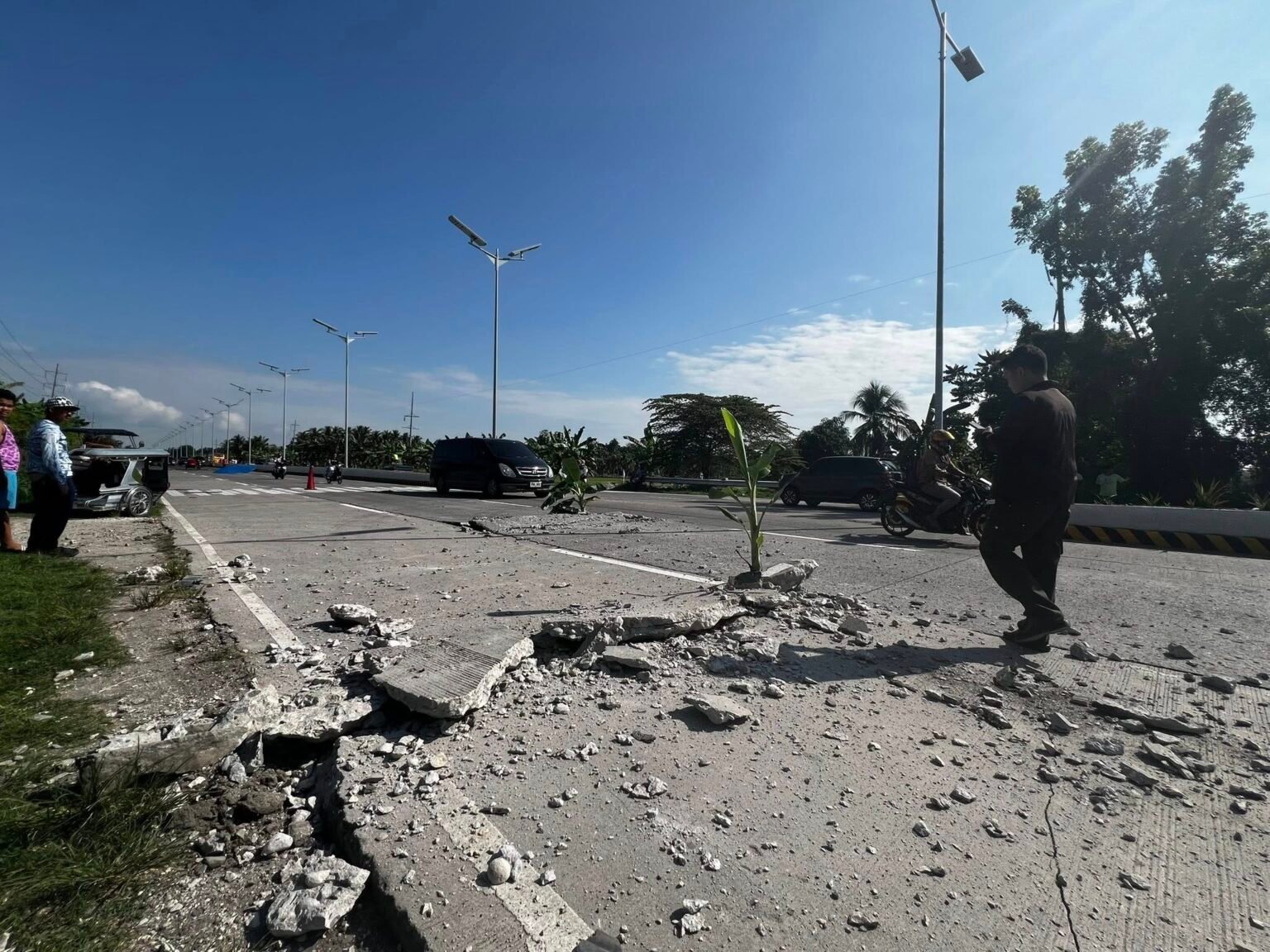 Strong Quake Jolts Southern Mindanao, Triggers Tsunami Alert and ...